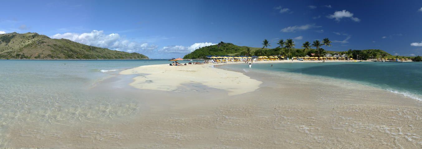 Pinel island | La Vista